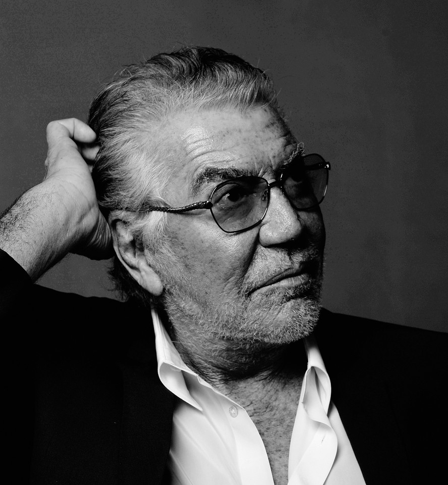 Roberto Cavalli, estilista italiano, morre aos 83 anos