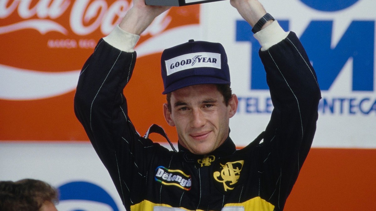 Ayrton Senna usou relógio 'acessível' para subir ao pódio no Brasil ...
