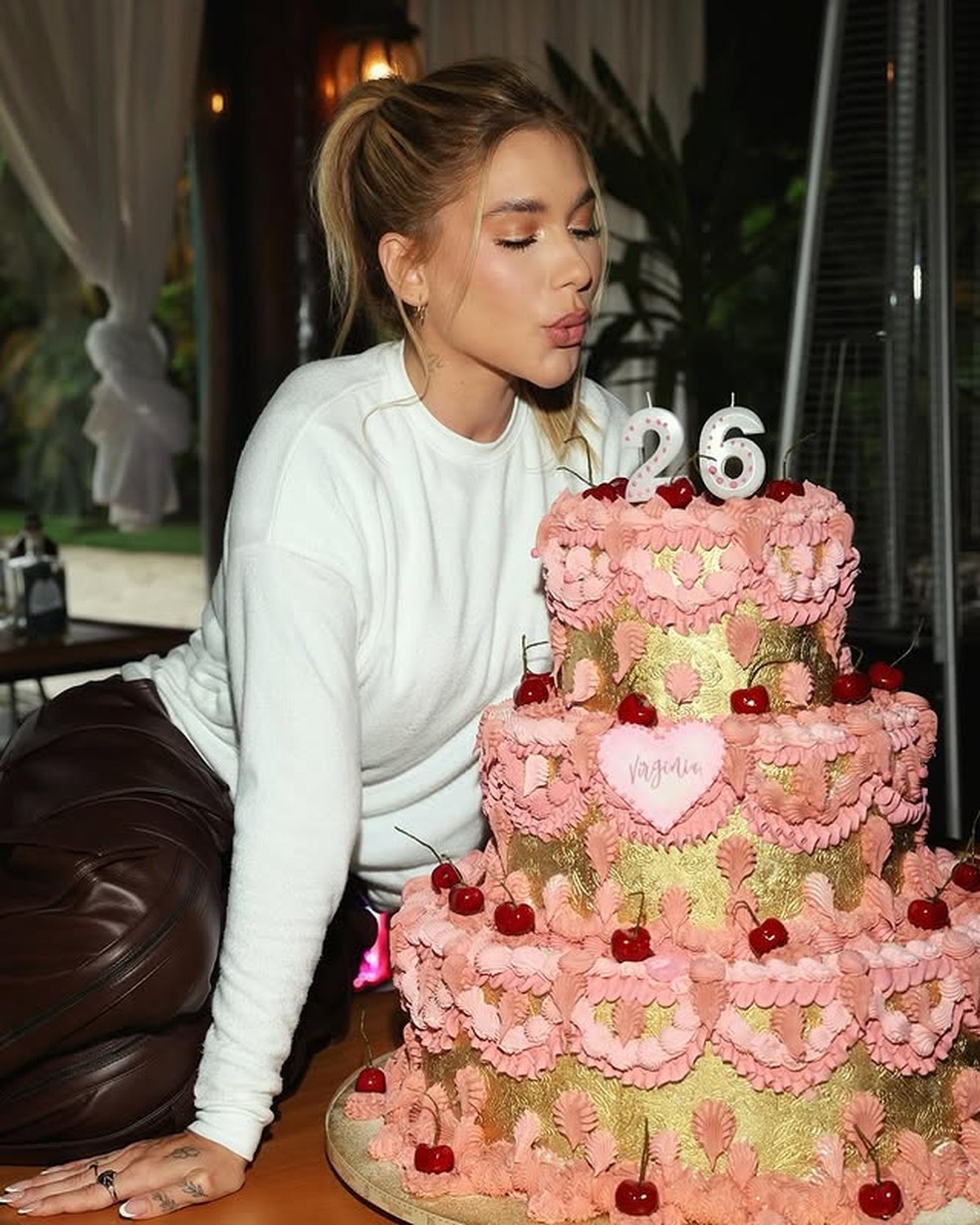 Virginia Fonseca celebra 26 anos e brinca: 'mais perto dos 30 do que ...