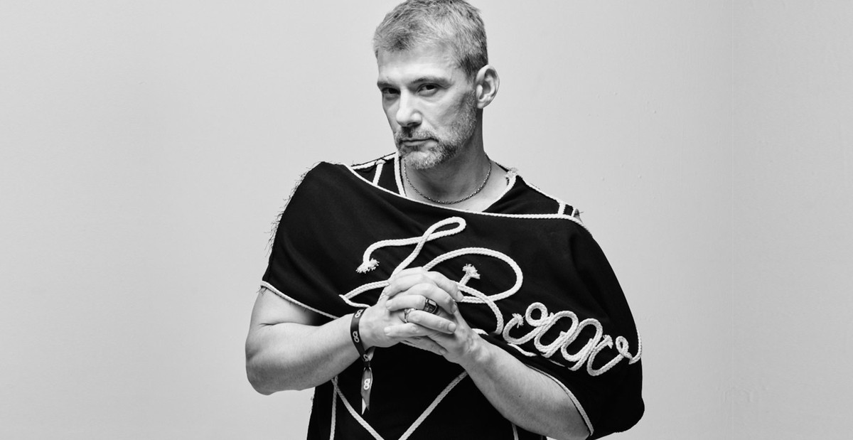 Jay Boggo criou sua marca e se dedicou à arte após aceitar sua ...