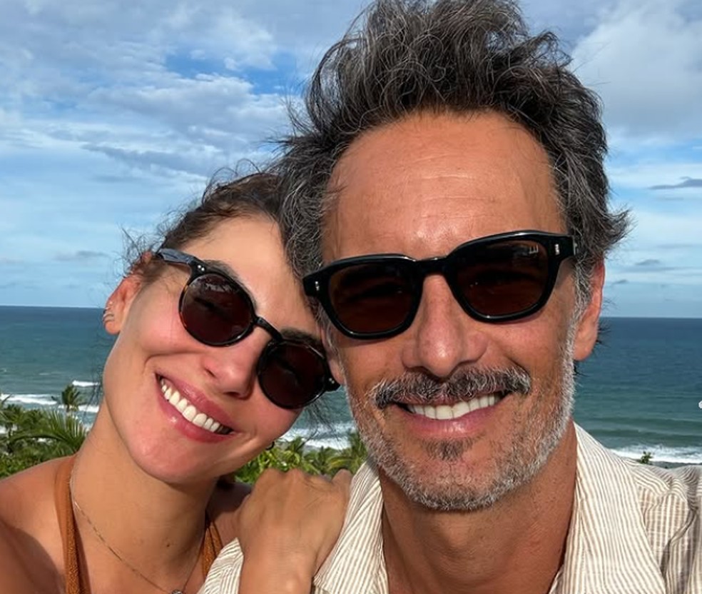 Rodrigo Santoro abre álbum de viagem em família para Bahia