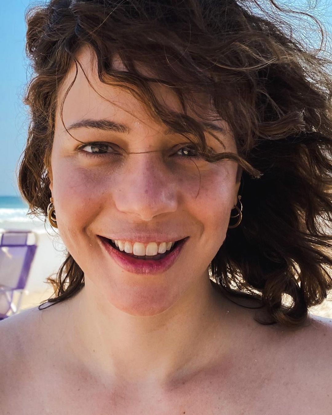 Leandra Leal surge nua em cliques e arranca suspiros nas redes