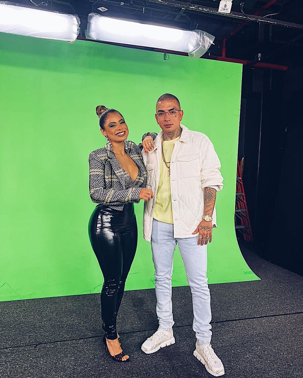 'Filho' adotivo? Lexa comemora Dia dos Pais diferente com MC Guimê