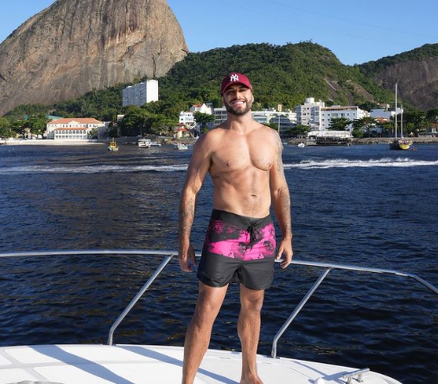 Jesus Luz curte passeio de barco no Rio de Janeiro e recebe elogios ...