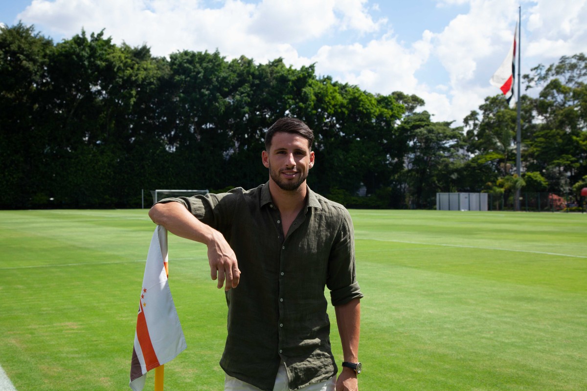 7 anos após primeiro gol pelo São Paulo, Calleri lembra: “Tinha comigo ...