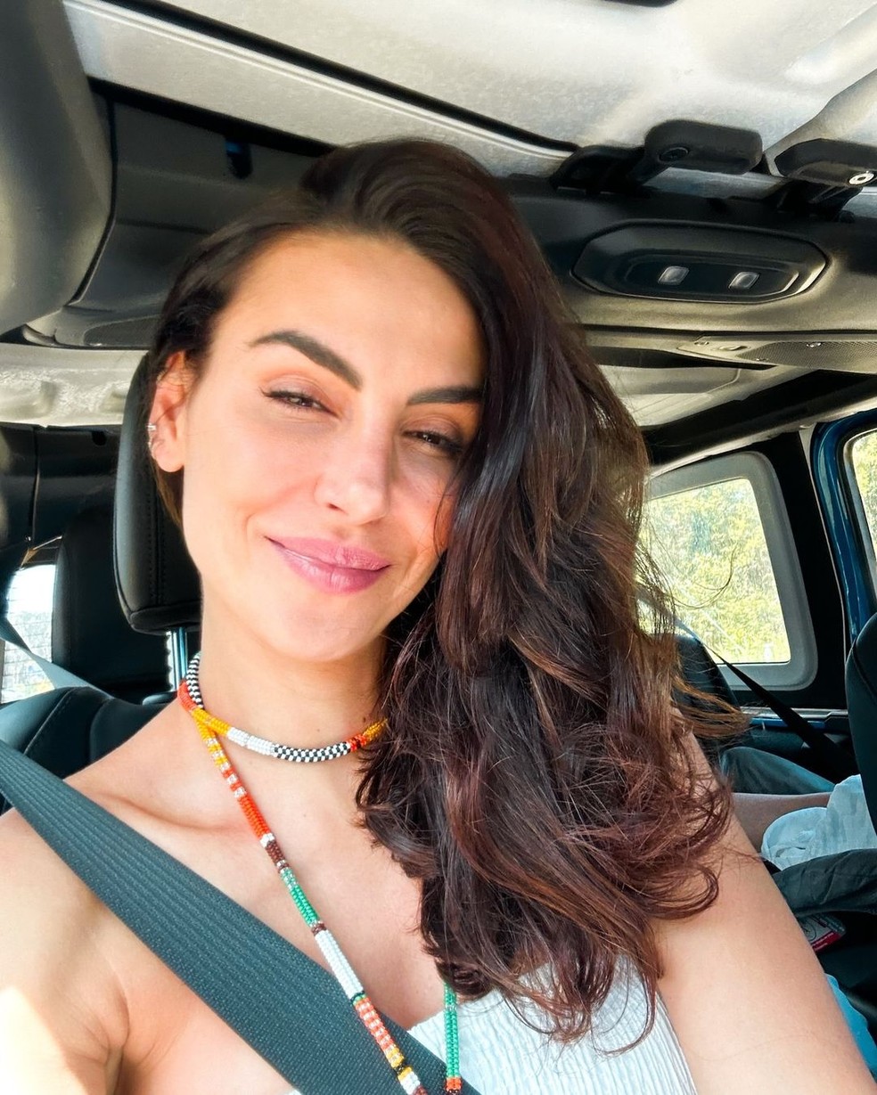Mel Fronckowiak abre álbum de fotos de viagem com Rodrigo Santoro e ...