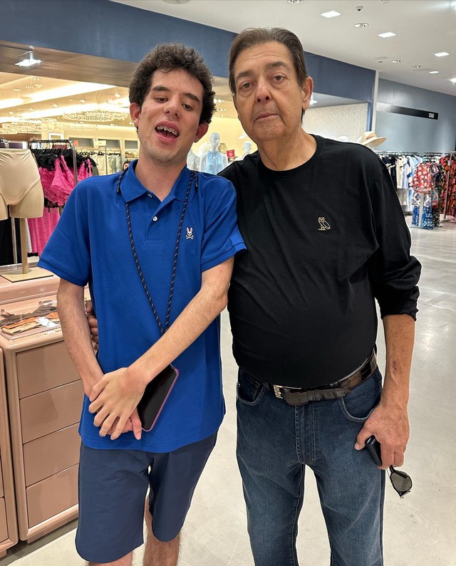 Suzana Gullo abre álbum de fotos com filho mais velho em Miami ...