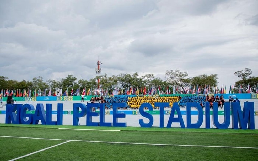 Ruanda é 2º país a aderir nome de Pelé em estádio