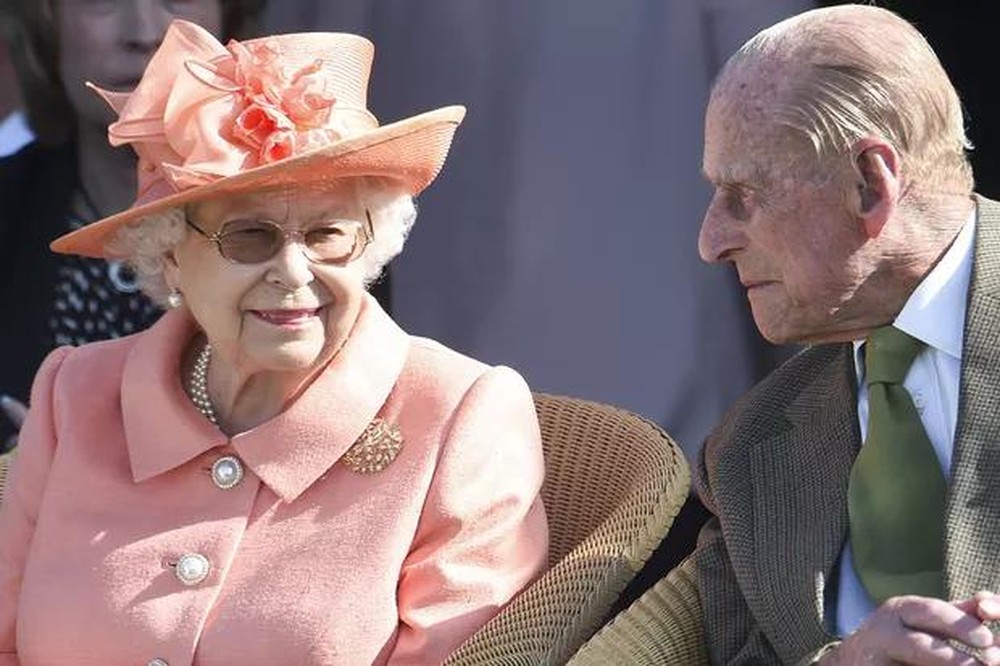 A história de príncipe Philip e rainha Elizabeth II