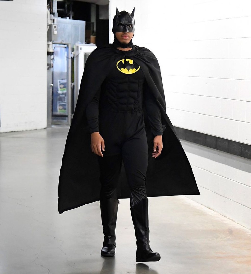 Estilosos da rodada: Halloween inspira elegância e super-heróis na NBA