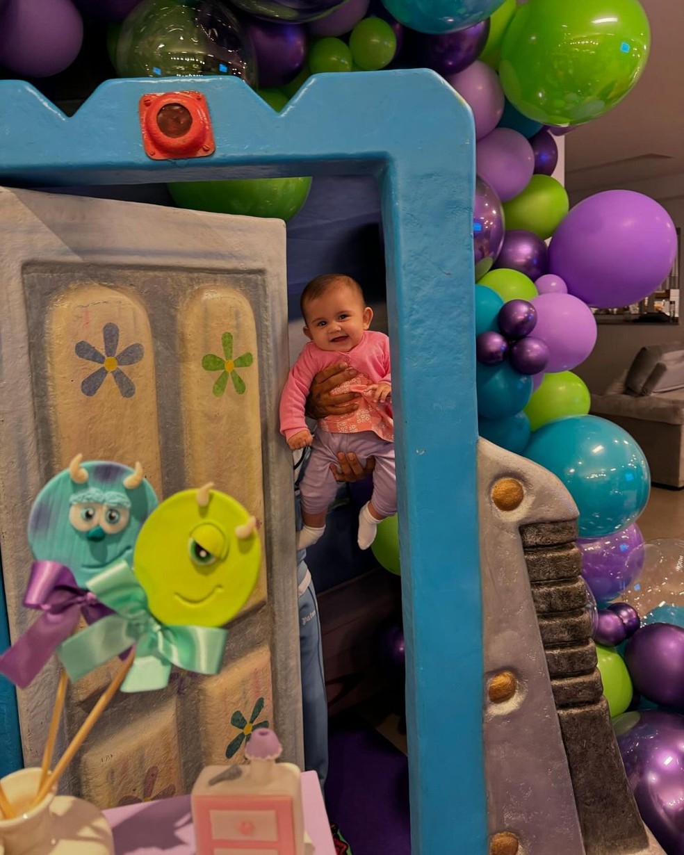 MC Mirella celebra 7 meses de Serena, sua filha com Dynho Alves