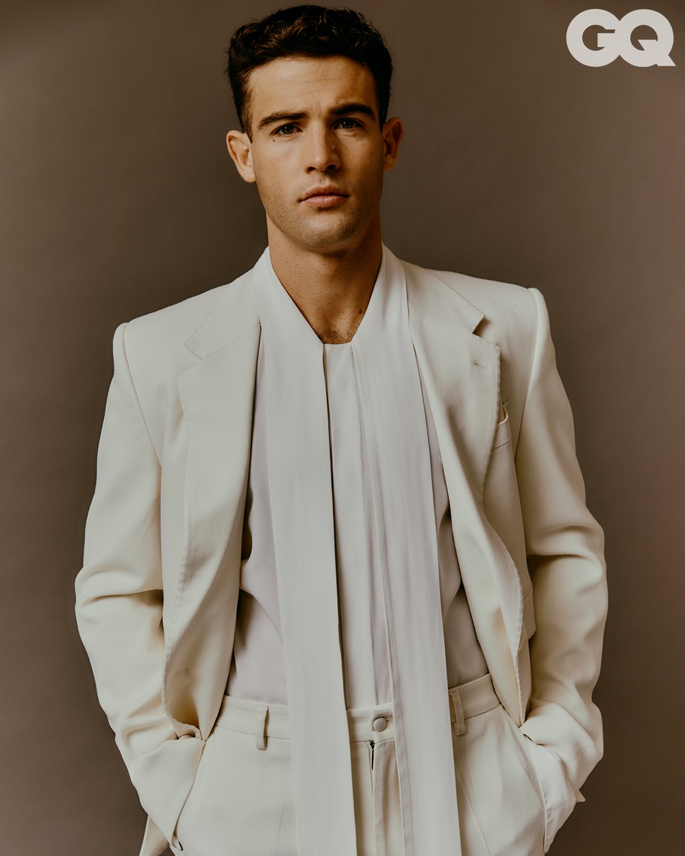 Jason Fernández sobre nova série da Netflix: 'Muita ação, drama e suspense'