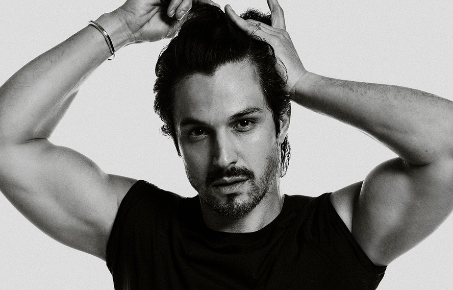 Para viver policial em 'Três Graças', Romulo Estrela fez imersão em ...