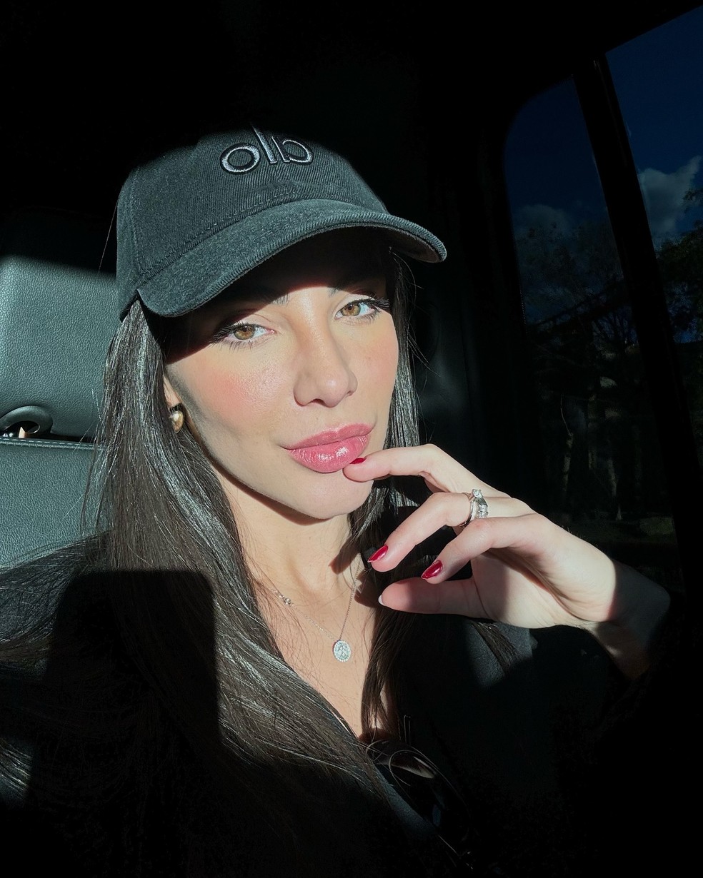 Gabriela Versiani abre álbum de fotos de viagem a Las Vegas