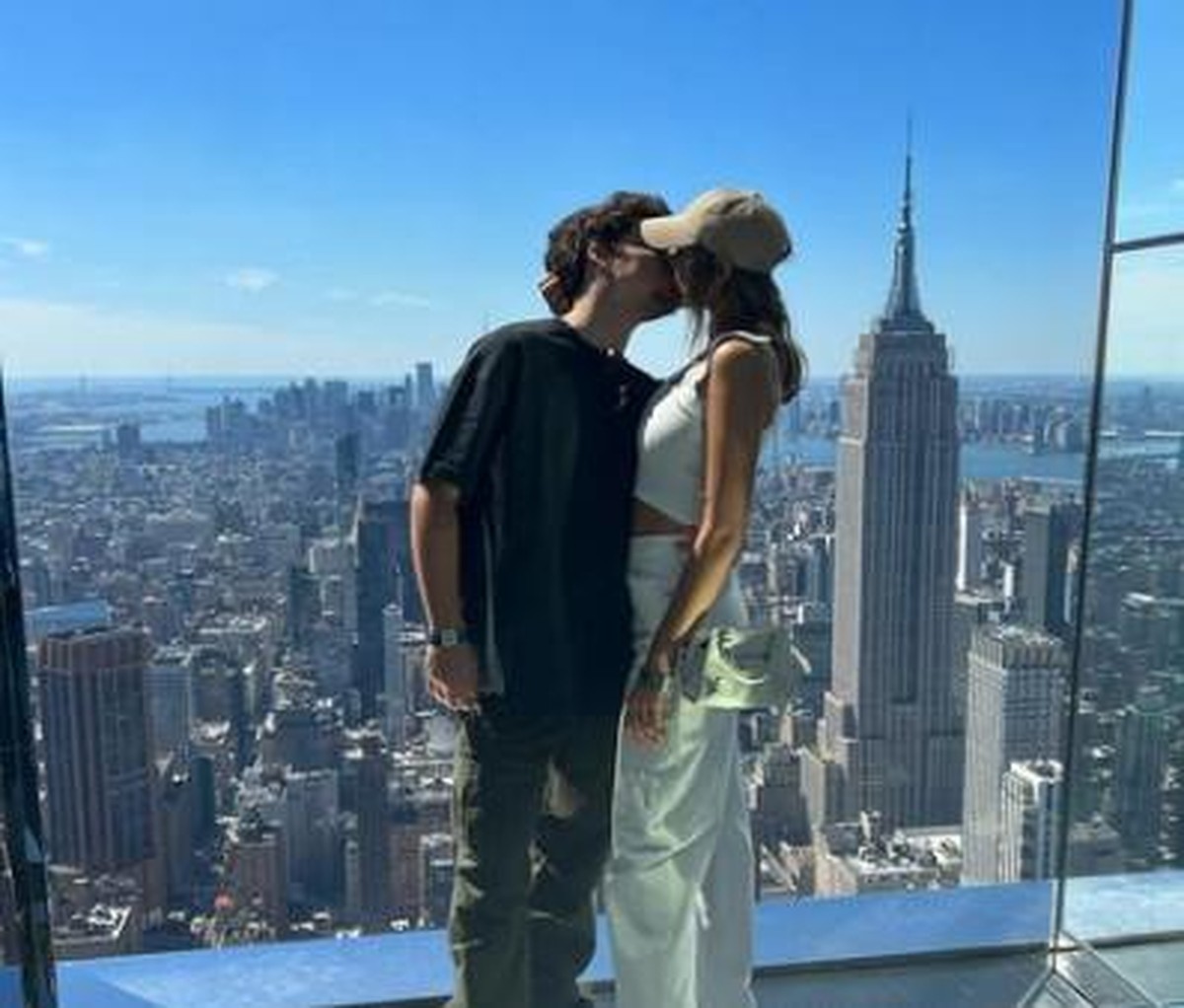 Sasha Meneghel abre álbum de fotos em Nova York com João Figueiredo