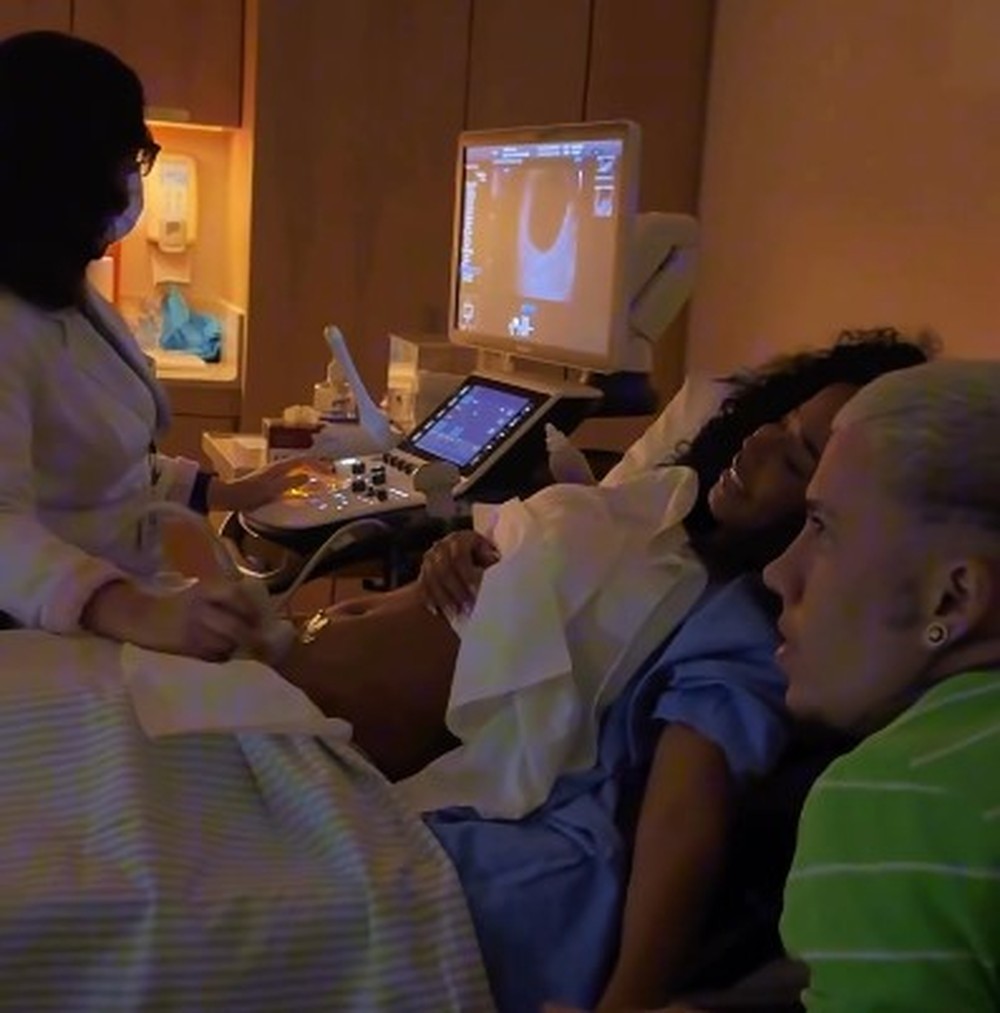 MC Daniel anuncia que será pai pela primeira vez com Lorena Maria ...