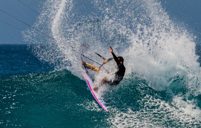 Pedro Matos, campeão mundial de kitesurfe, surfa desde os três anos ...