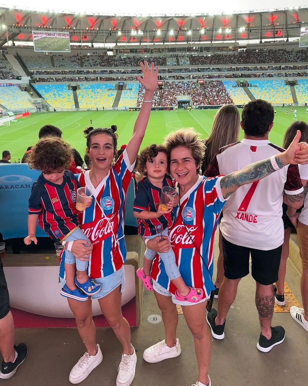 Após Flamengo x Bahia, Nanda Costa e Lan Lahn mostram primeira vez da ...