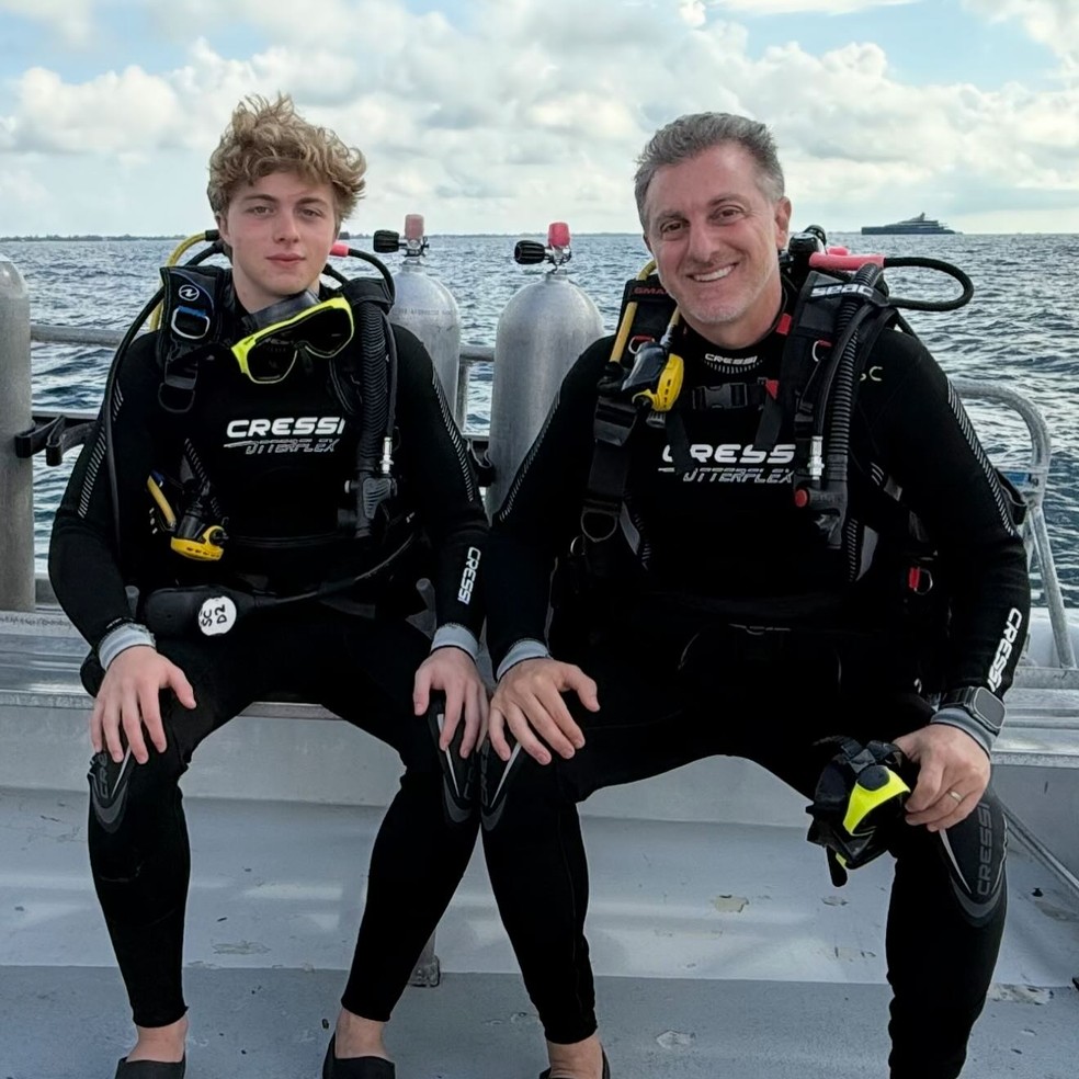 Luciano Huck e Angélica celebram os 17 anos do filho do meio, Benício
