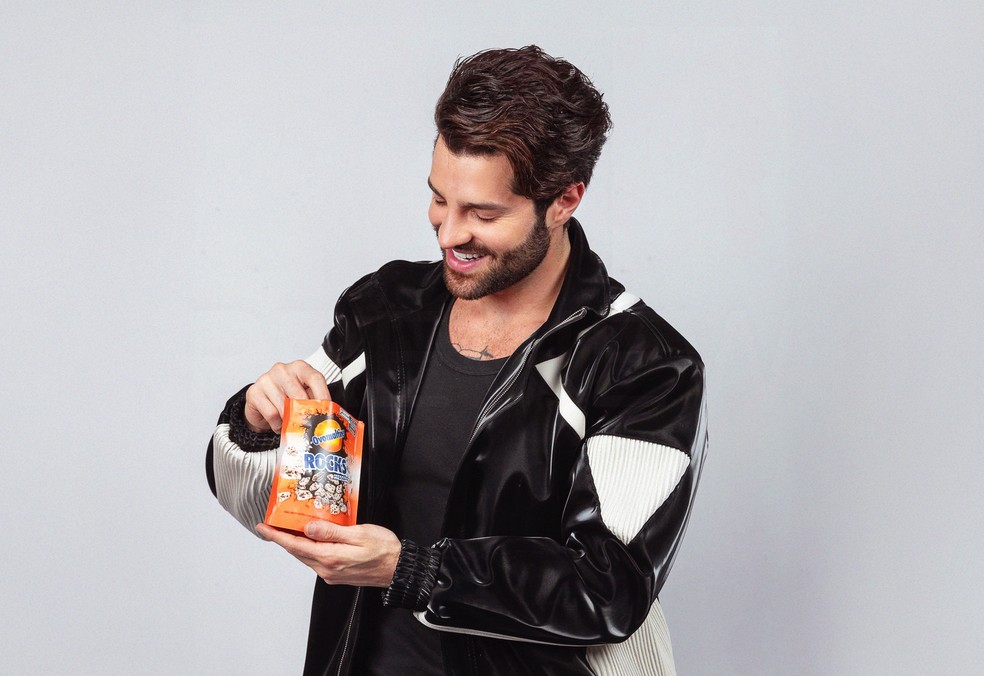 Alok e Hungria unem forças em campanha publicitária; veja fotos dos ...