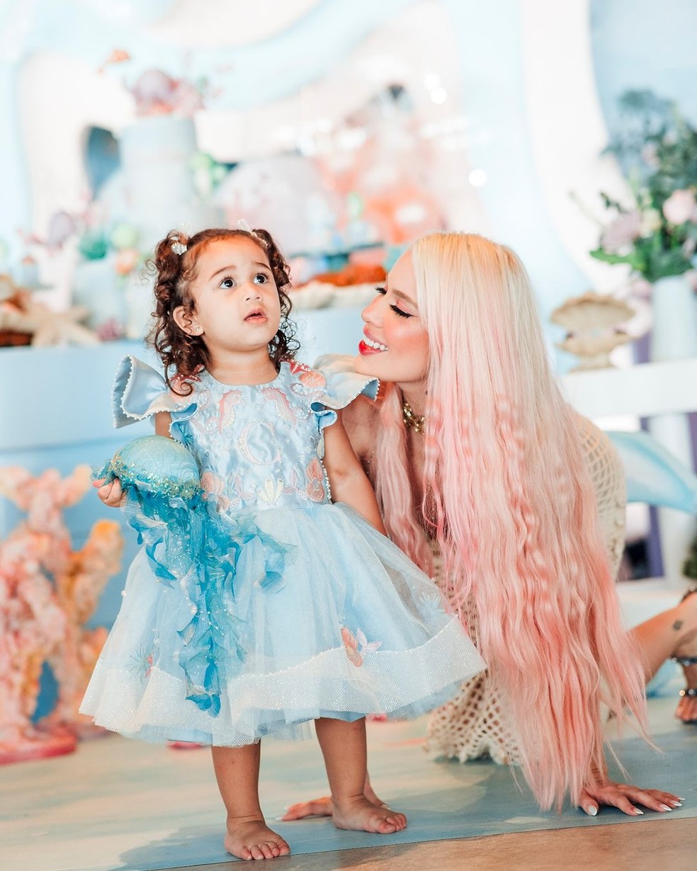 Karoline Lima se declara no aniversário de 2 anos da filha, Cecília ...