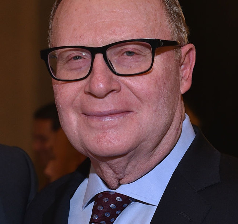 Aos 78 anos, bilionário americano é encontrado morto em seu escritório