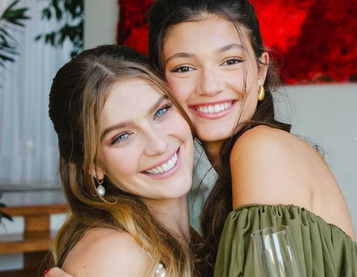 Isabella Santoni celebra aniversário de 18 anos da enteada: 'Ganhei uma ...