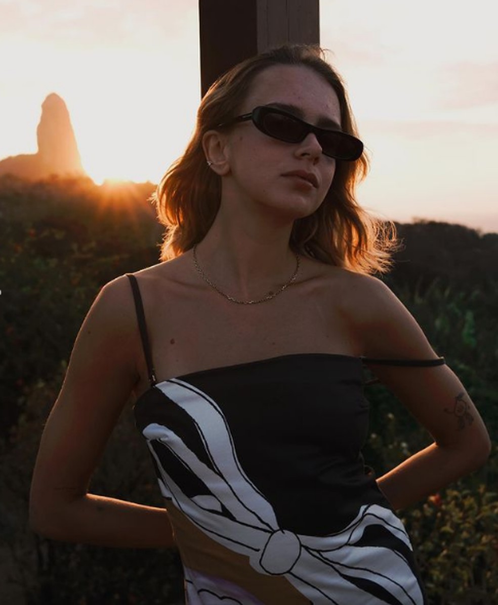 Isa Scherer abre álbum de viagem para Fernando de Noronha