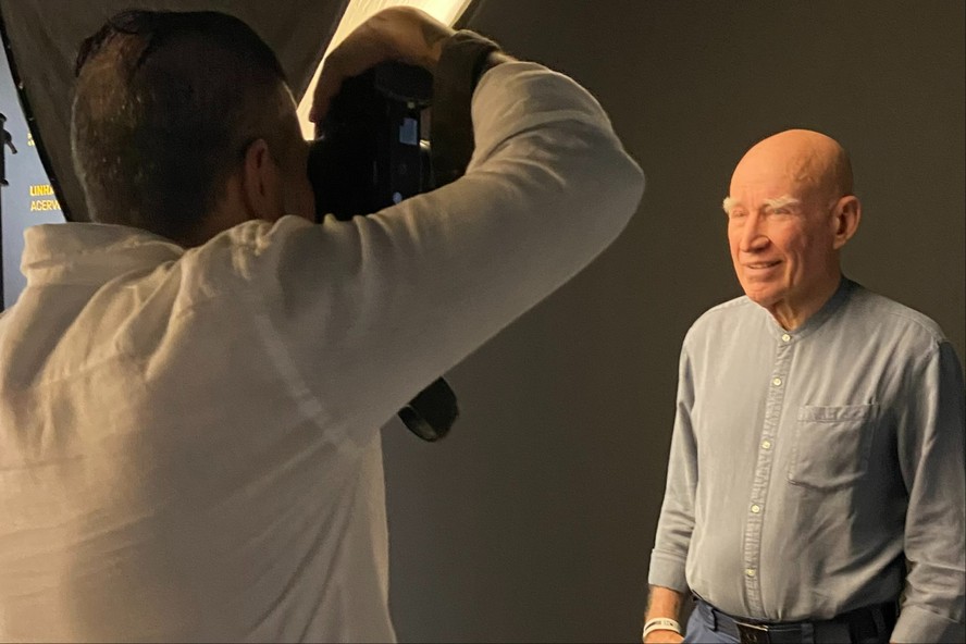 A experiência de retratar Sebastião Salgado em 10 minutos: 'Olhou duas ...