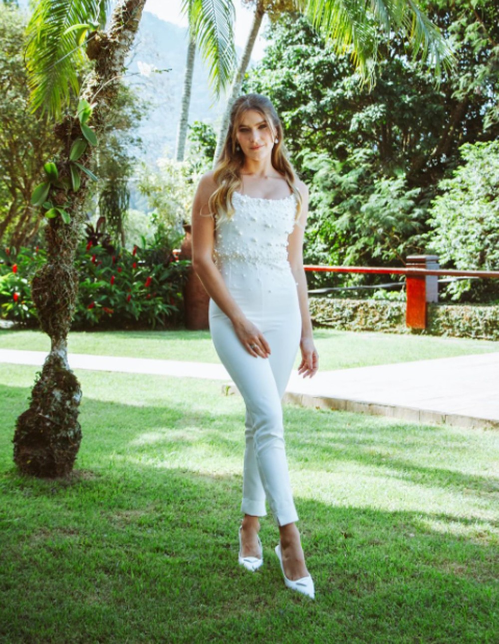 Isabella Santoni compartilha novos cliques de casamento com Henrique ...