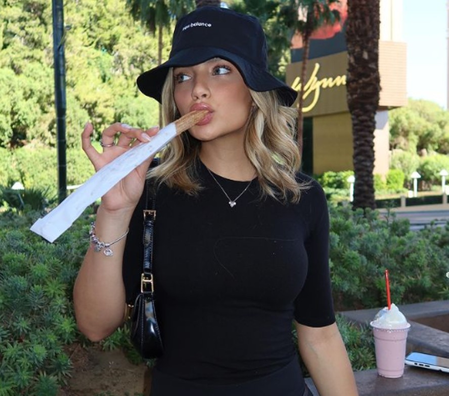 Gabriely Miranda, namorada de Endrick, abre álbum de fotos em Las Vegas