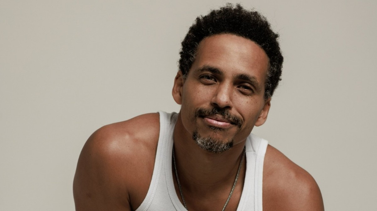 'Delegato': Pedro Caetano reage aos elogios após entrar na novela 'Elas por Elas'