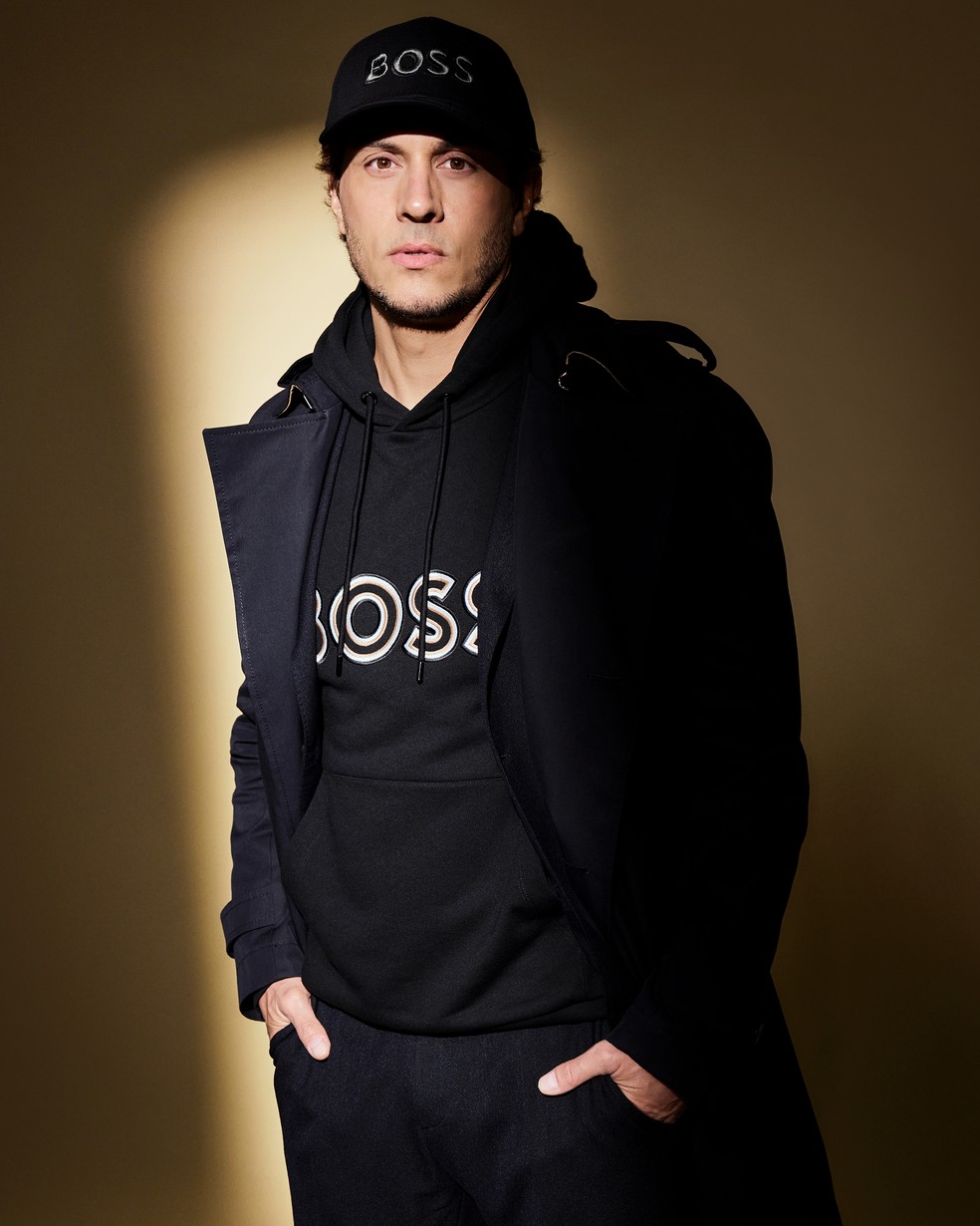 Com squad brasileiro, BOSS celebra a multiplicidade na paternidade e na ...