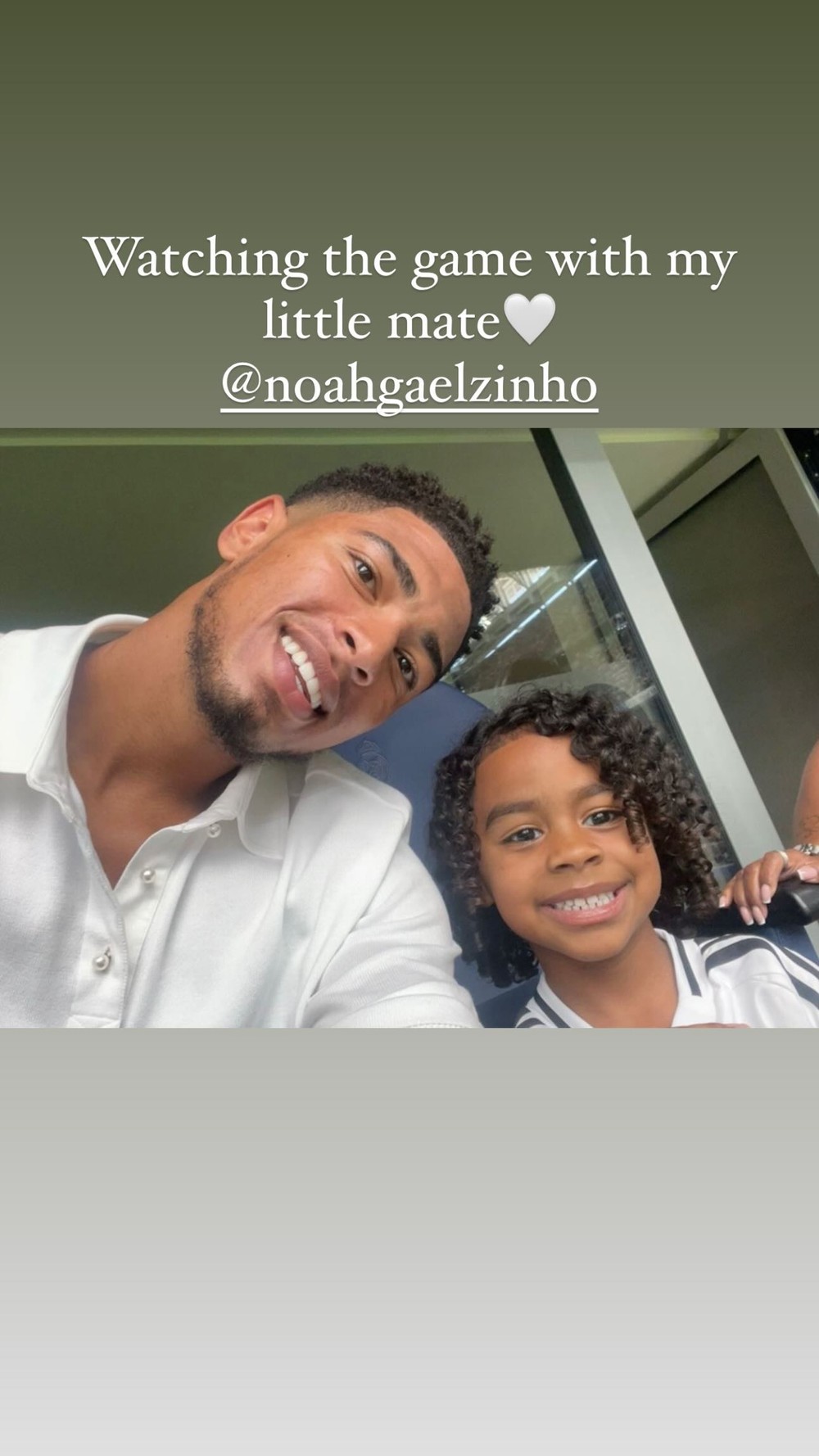 Jude Bellingham assiste vitória de Real Madrid ao lado do irmão de ...