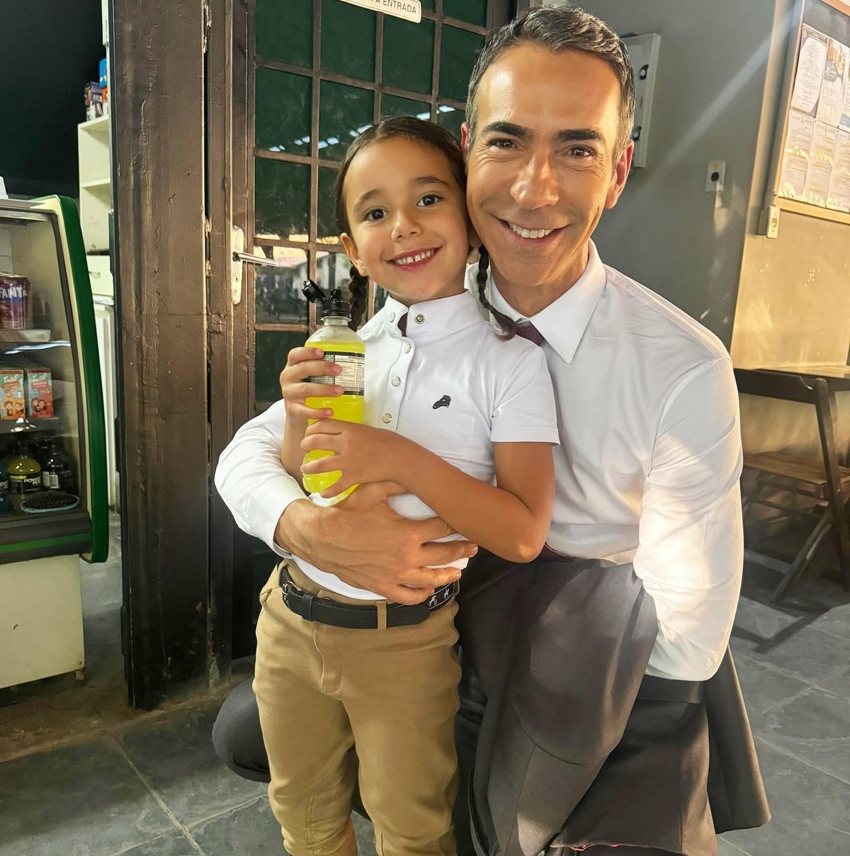 Cesar Tralli encanta com declaração para filha: “Bálsamo na minha alma”