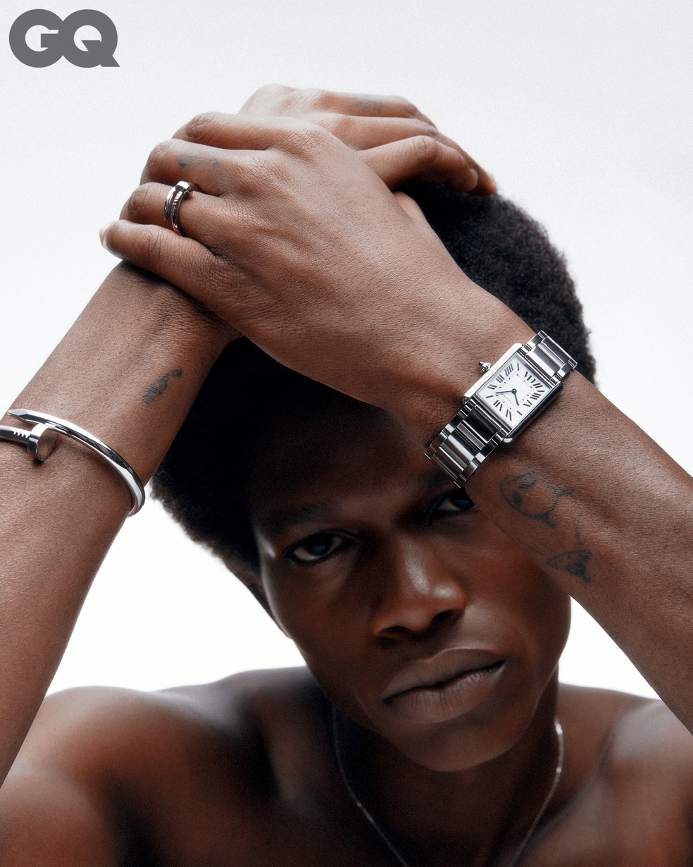 Homens ousam cada vez mais na escolha das joias; confira modelos