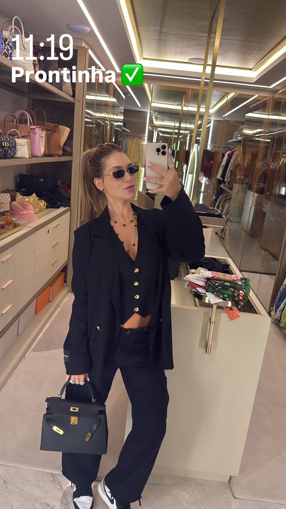 Virginia Fonseca esbanja luxo com conjunto de colares avaliados em R$ 184,5 mil