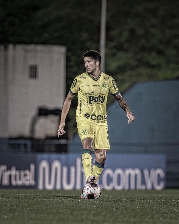 Yuri Lima conta emoções do primeiro encontro com a cantora Iza