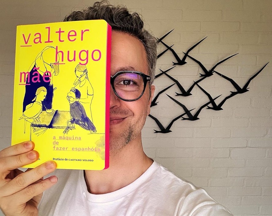 Após separação, Lucas Lima exibe livro nas redes e Sandy reage: 'A arte ...