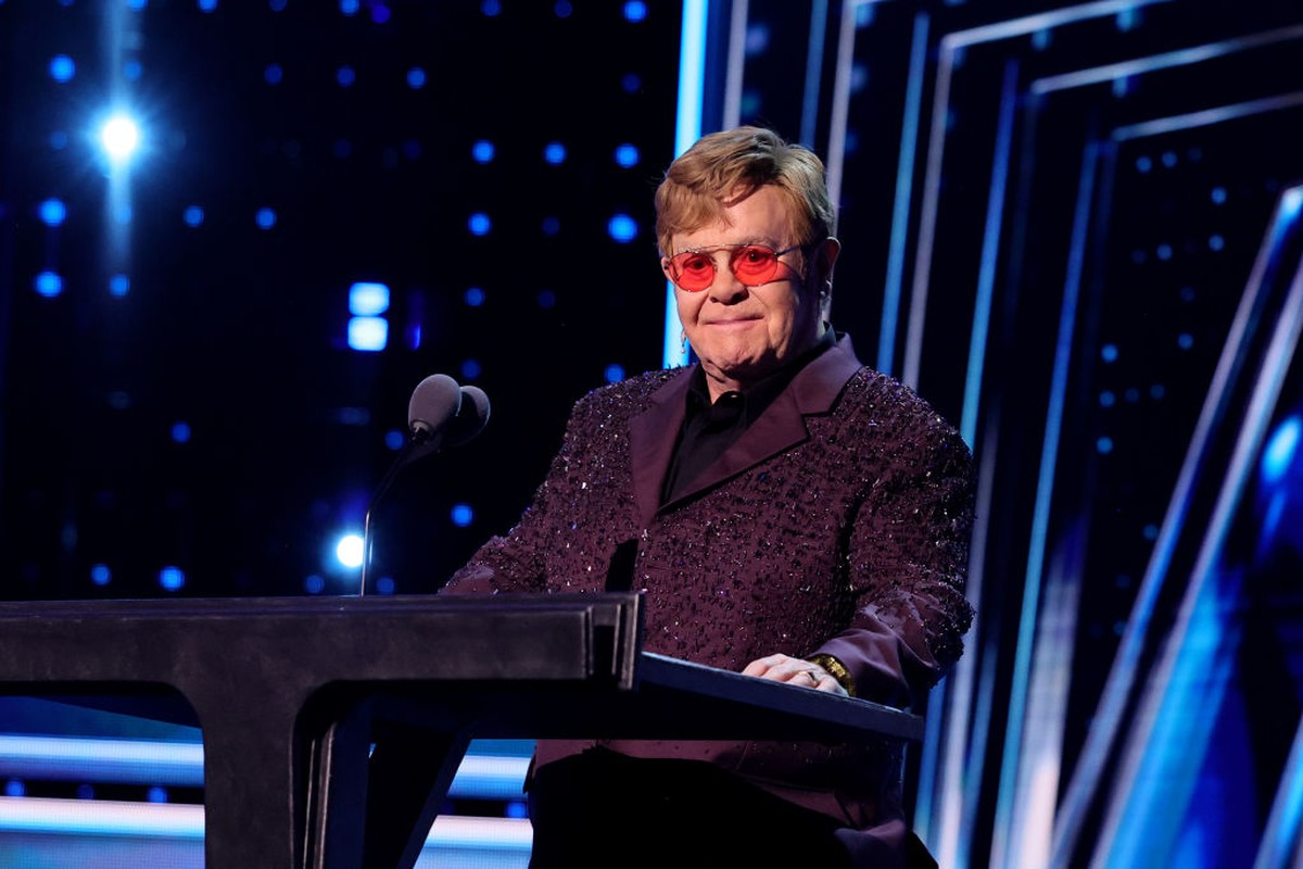 Os três melhores líderes de bandas do rock, segundo Elton John