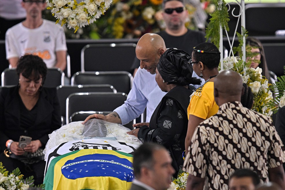 Veja fotos do velório de Pelé, que reuniu 230 mil pessoas em 24 horas ...