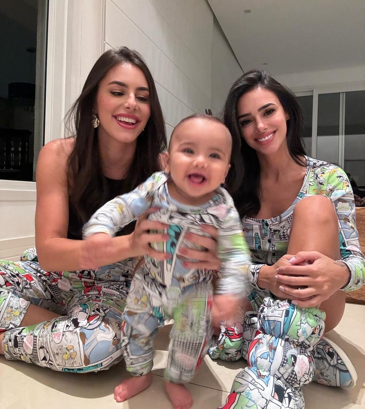 Bruna Biancardi celebra aniversário de sua irmã, Bianca Biancardi, ao lado de Mavie