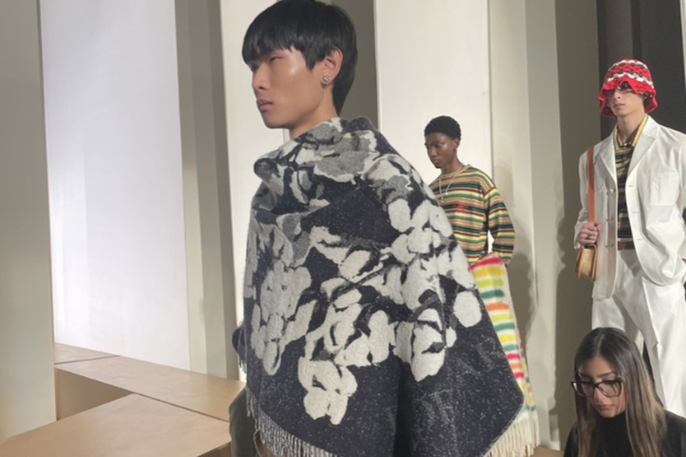 No Egito, Dior apresenta colab com o americano Tremaine Emory