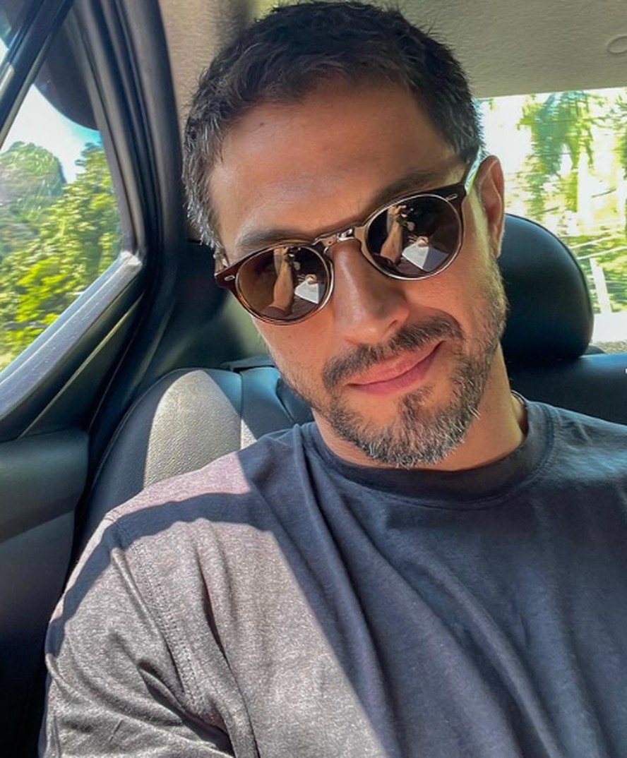 Romulo Estrela abre álbum de dia de gravação em 'Travessia': 'Dia ...
