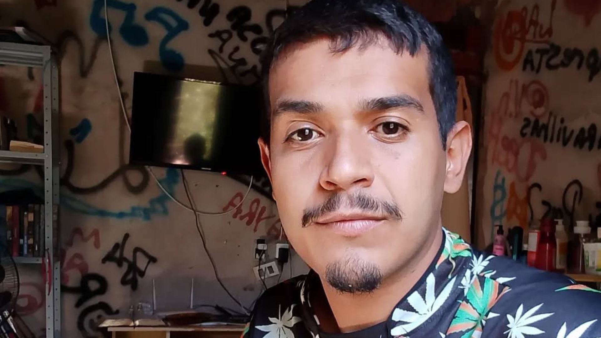 'Menino do Vício', ex-dependente químico compartilha nas redes como ...