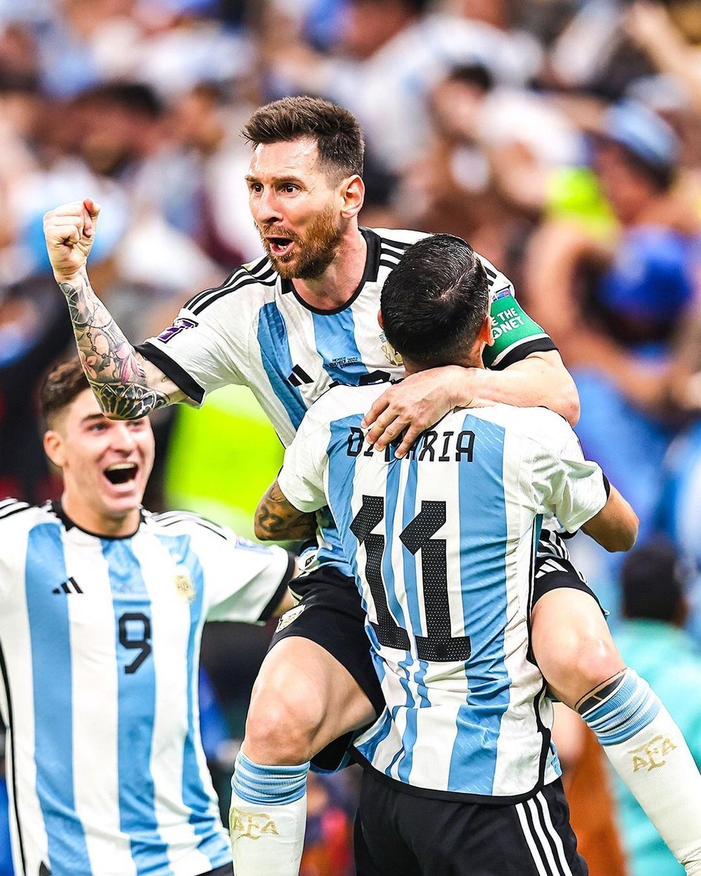 Os melhores momentos de Messi, em diferentes ângulos, na comemoração de ...