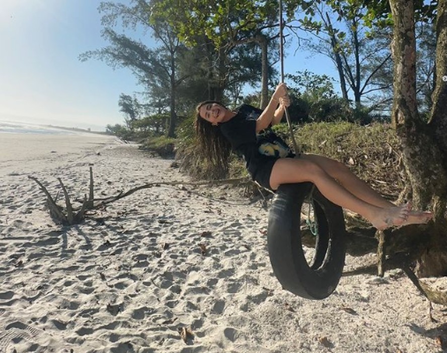 Jade Picon compartilha fotos de seus dias: 'Linda'