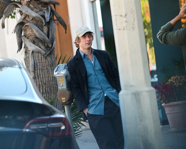 Jeremy Allen White, de 'The Bear', prova que é possível ser estiloso ...