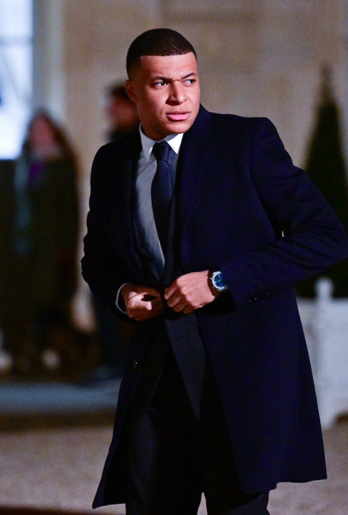 Mbappé ostenta modelos de relógios Hublot que ultrapassam os R$ 2,5 milhões