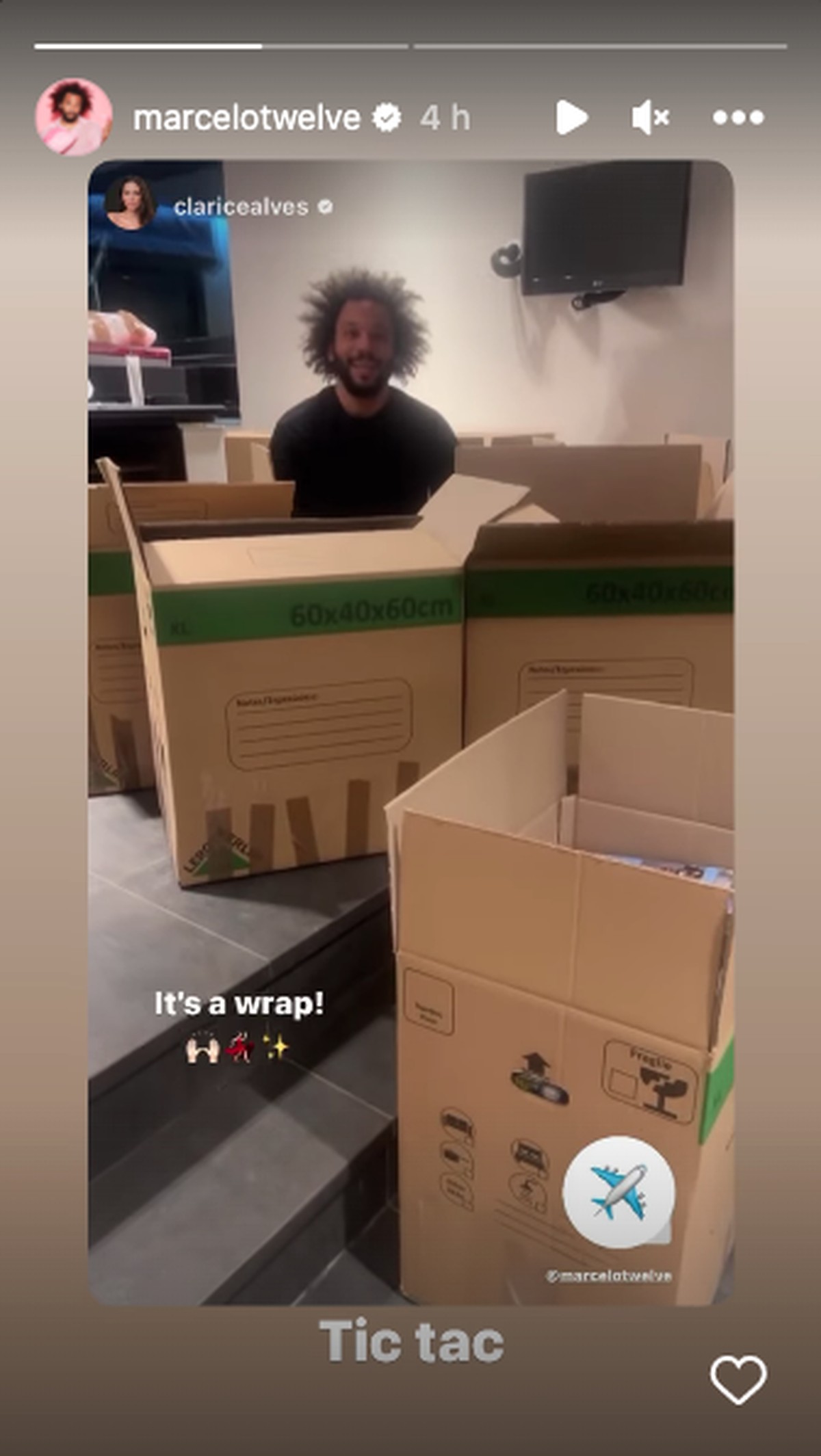 Marcelo posta foto de malas prontas para retorno ao Brasil: 'Falta pouco'